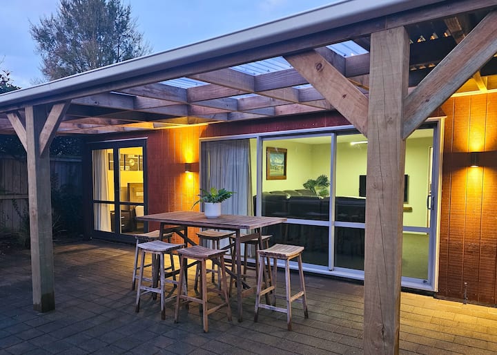 Rustic Central Retreat - Methven