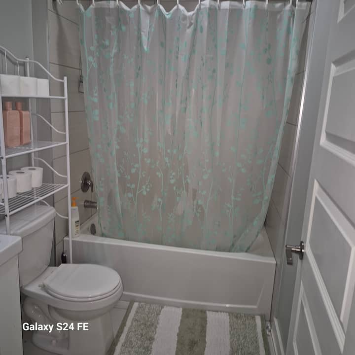 2 Bedroom Townhouse - Barrie