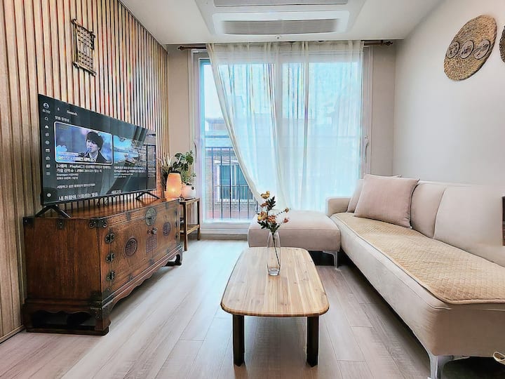 신축/김포공항 5분 역세권/단기 장기숙박할인/출장/무료주차/고척돔, 상암 /엘리베이터/합법 - 행신3동