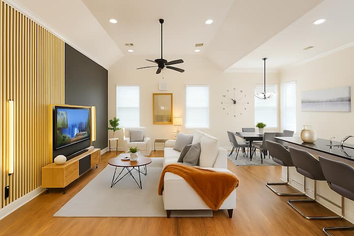 2 Galleria Homes | Private Jacuzzi | Sleeps 14 - Houston, TX