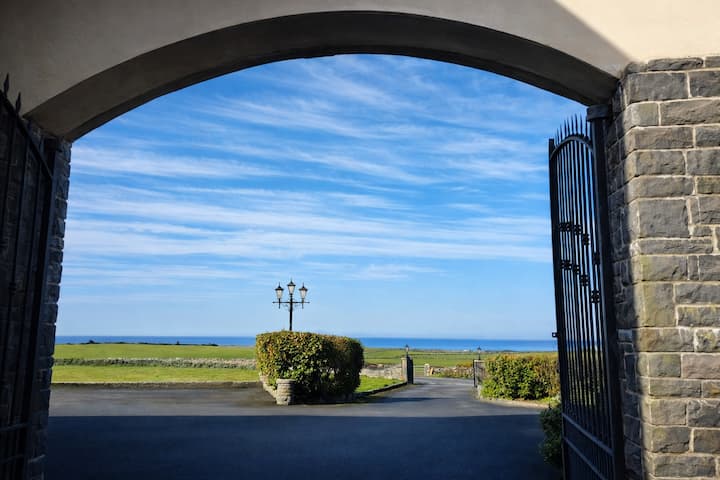 Aran View Holiday Homes - The Courtyard Suite - Lisdoonvarna