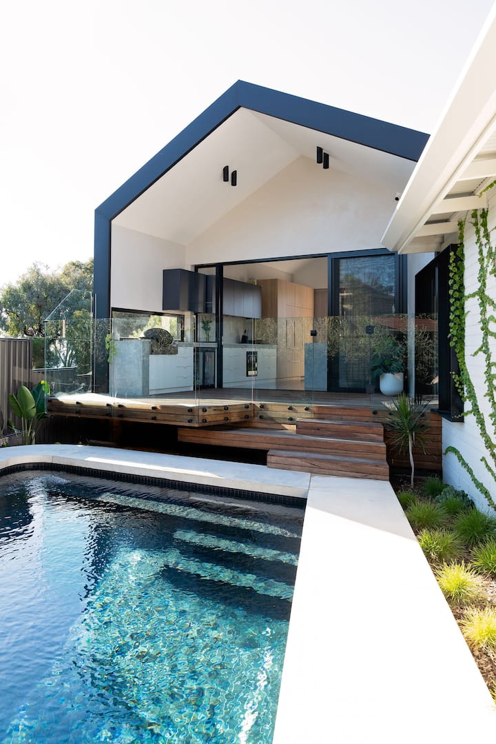 Pool, Sauna, 80m To The Beach - Glenelg