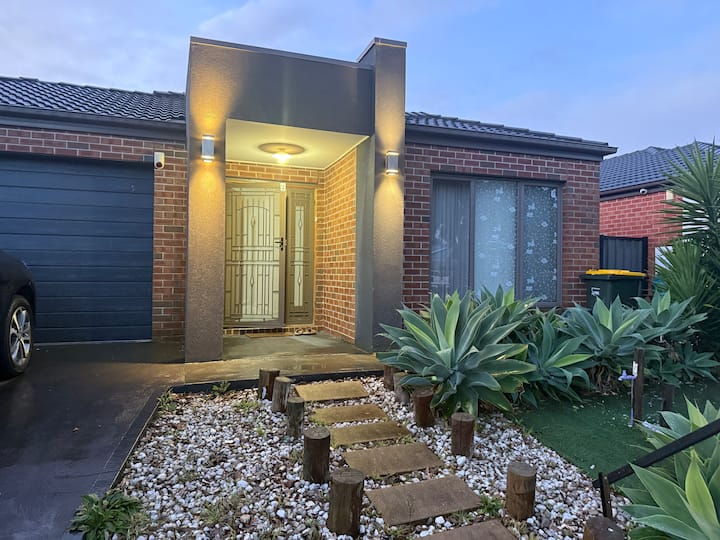 H & J Homes Craigieburn - ドニーブルック