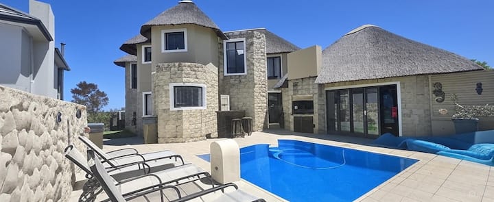 Hilltop Haven @ Pezula Private Estate, Knysna! - Knysna
