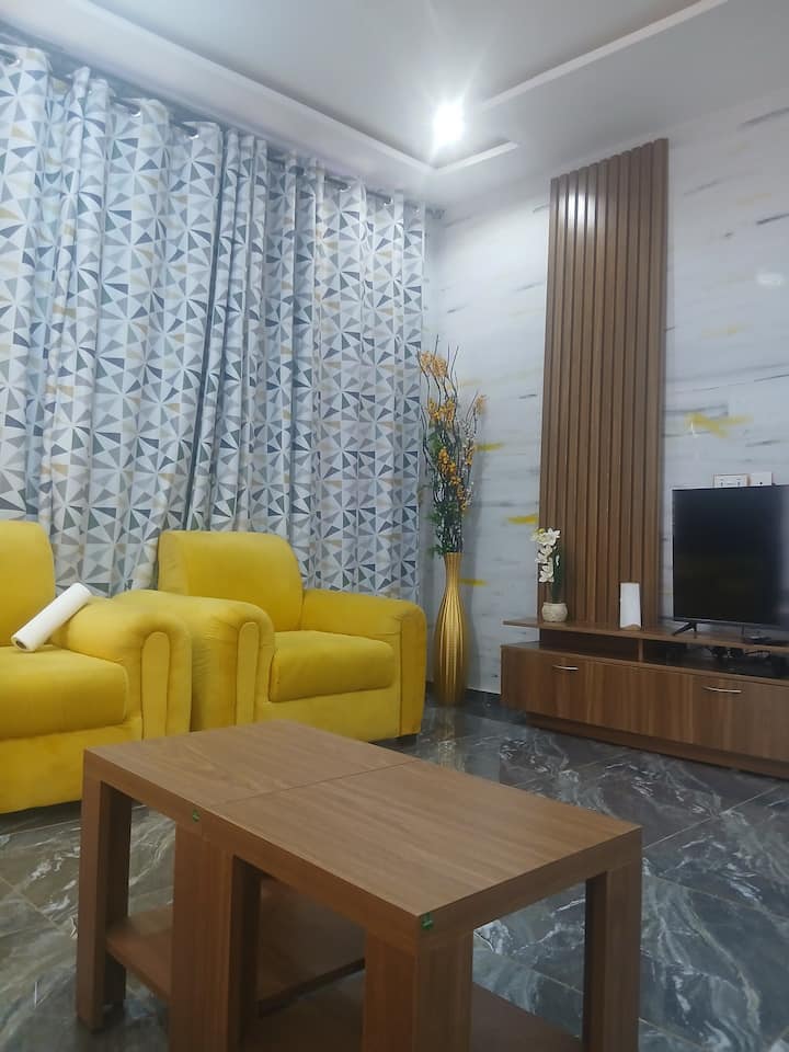 Lustrous 2BR à Danyame, près de KATH, Kumasi - Appartements à louer à Kumasi, Ashanti Region ...