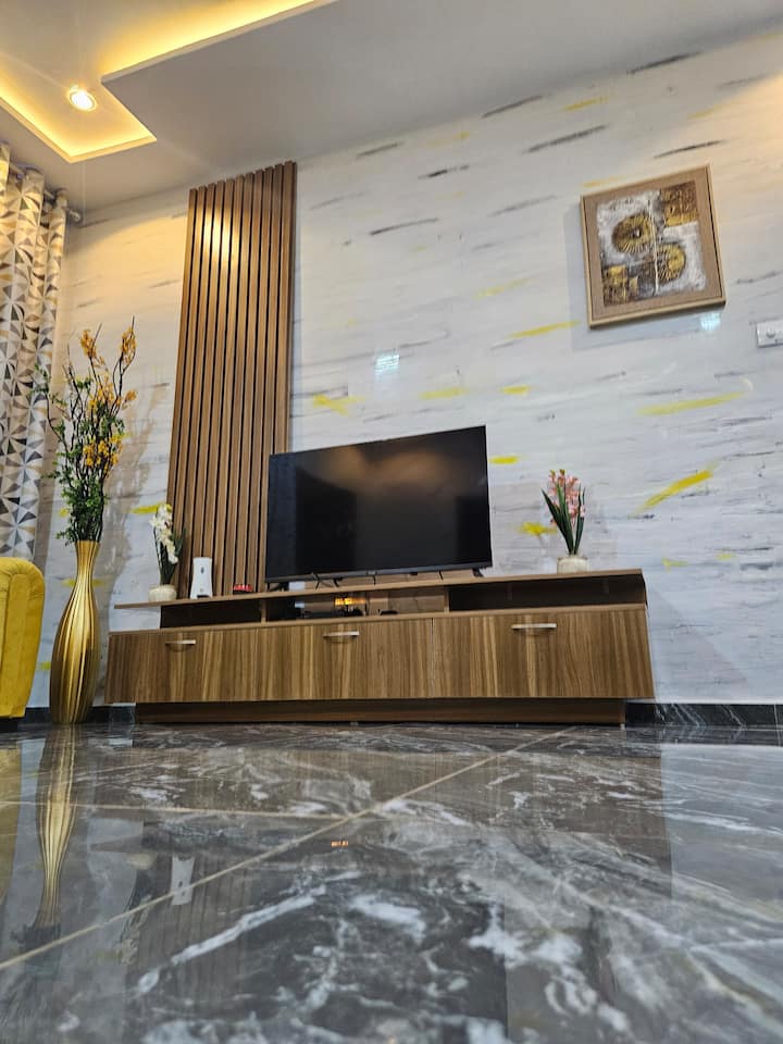 2 Bedrm In Danyame Ridge, Kumasi - Kumasi