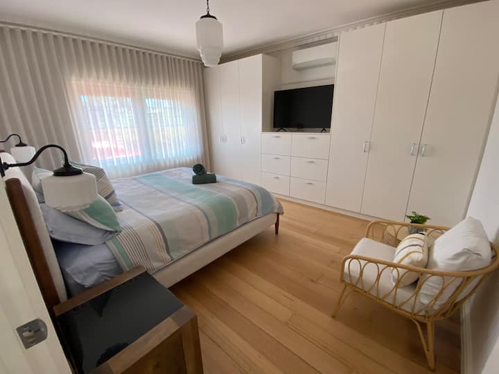 3br Pet Friendly, Near High St & Gmhba + Bbq Deck - Geelong