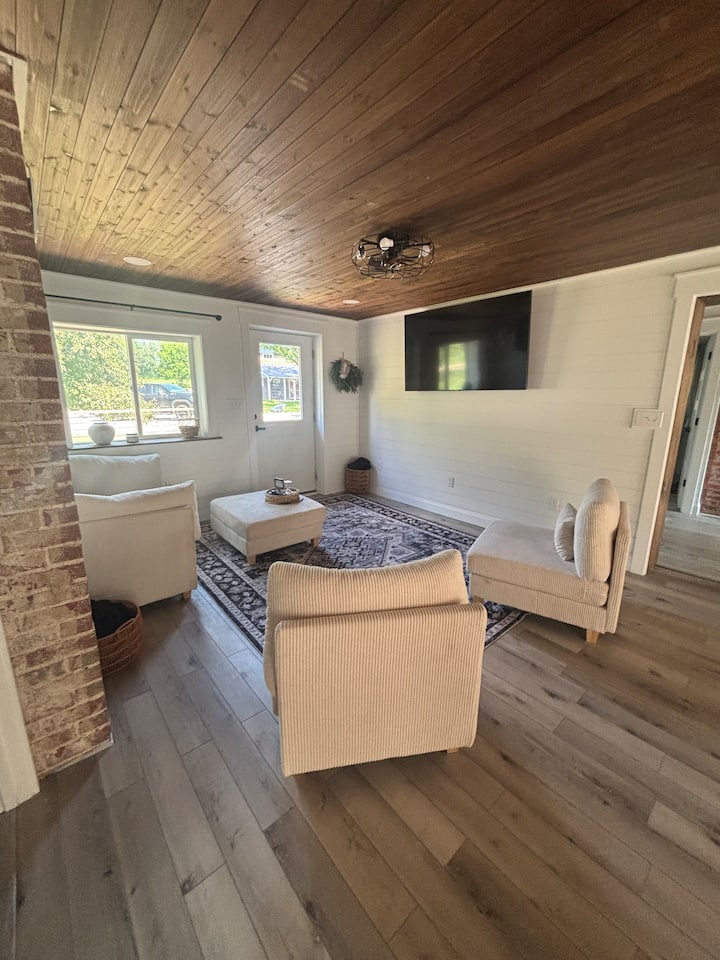 Charming Remodel In Holcombe - Cornell, WI
