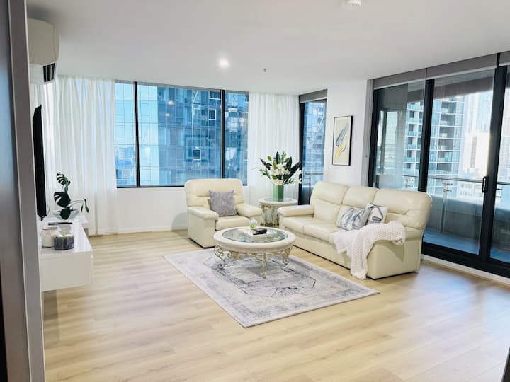2 Br |Southern Cross|onsite Parking|sauna & Gym - Melbourne