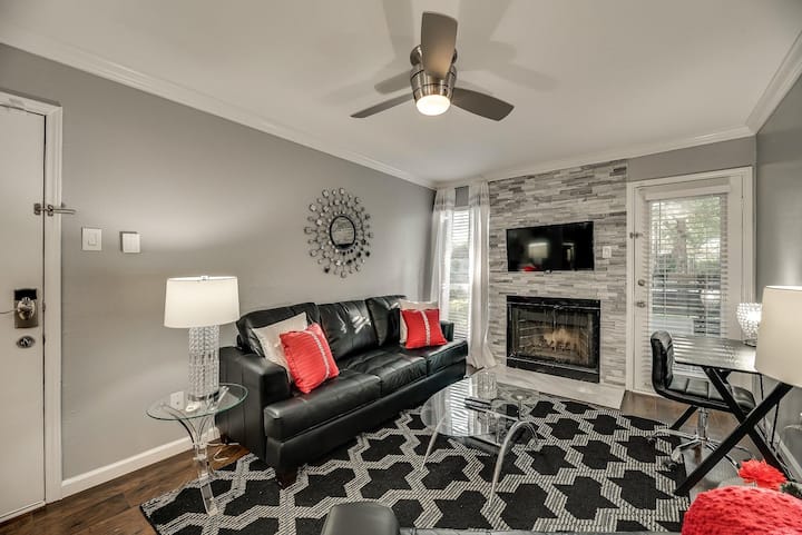 I48-1 - Private Irving 1bd |Dfw 10 Min | Yard+pool - Irving, TX