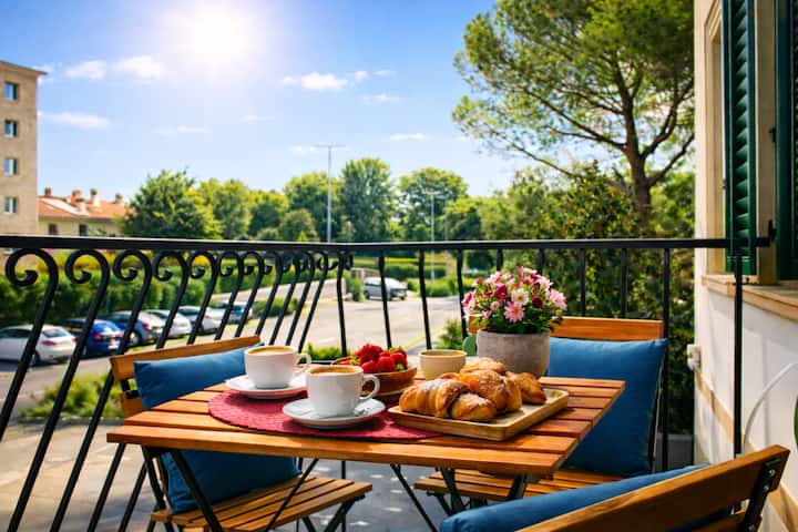 Melograno: Private Guest Parking & Terrace - Prato