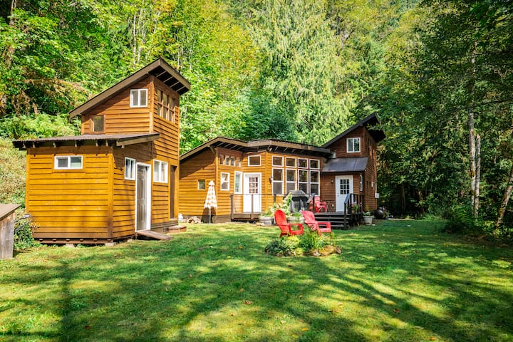 Lofty Pursuits/hot Tub. - Ashford, WA