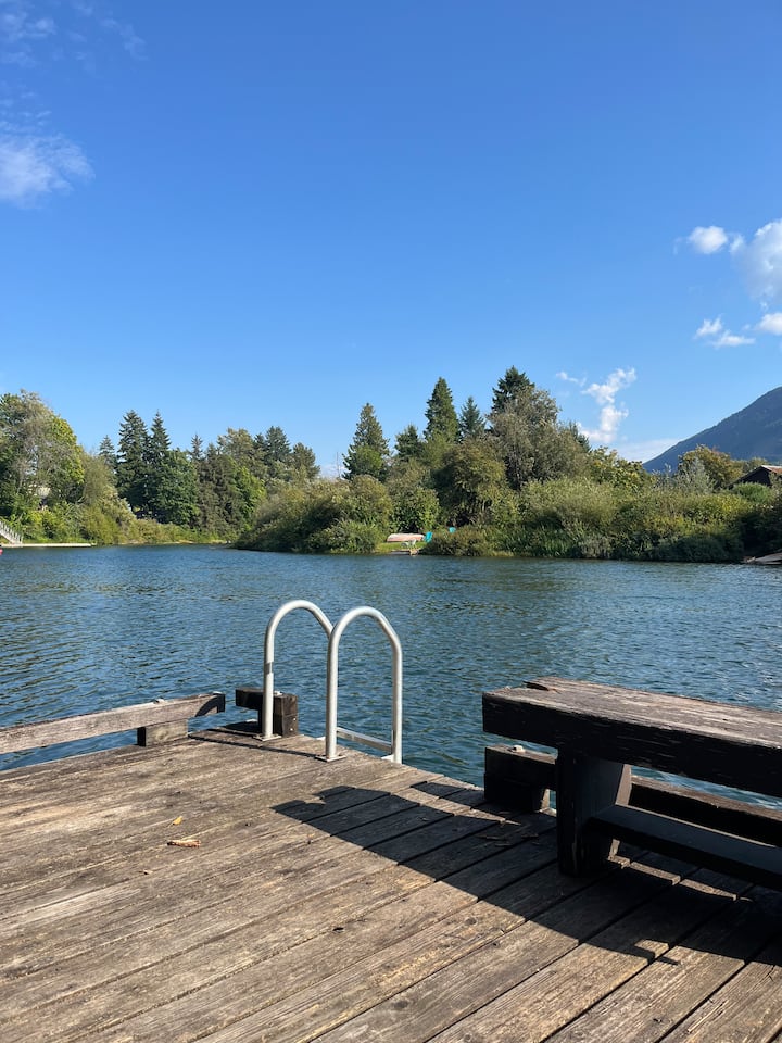 Dreaming Dragonfly Riverfront Retreat - Lake Cowichan