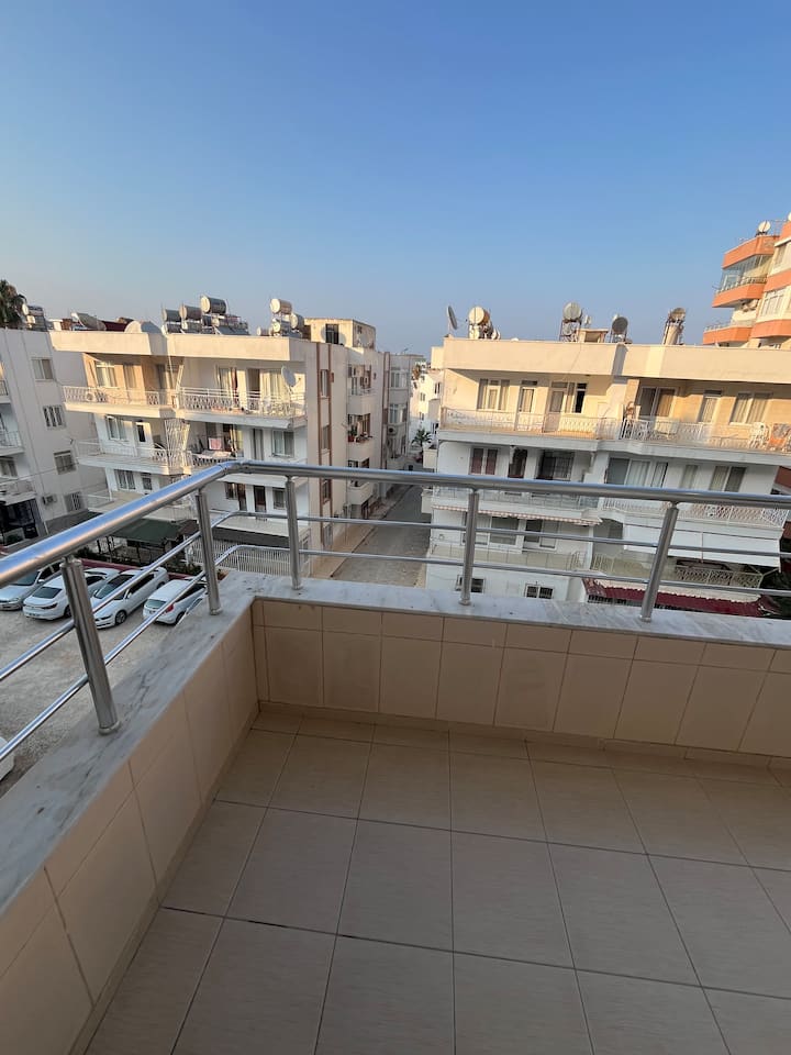 Denize Yürüyerek 1 Dk Mesafede. - Kızkalesi