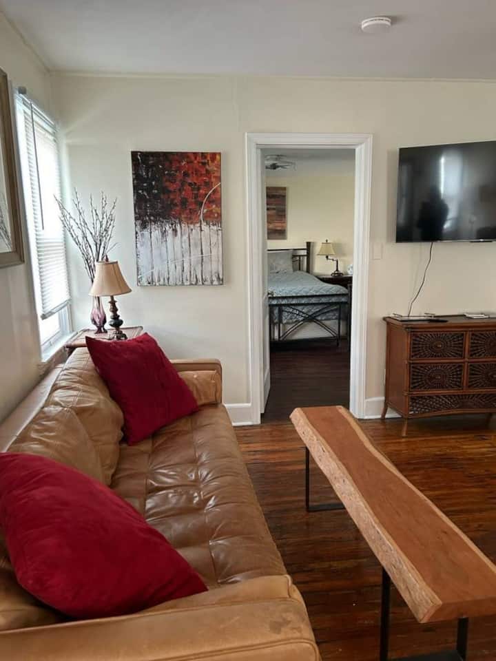 Massive 1st Floor Space Entire On 6 Acres On River - Old York Cellars, Ringoes