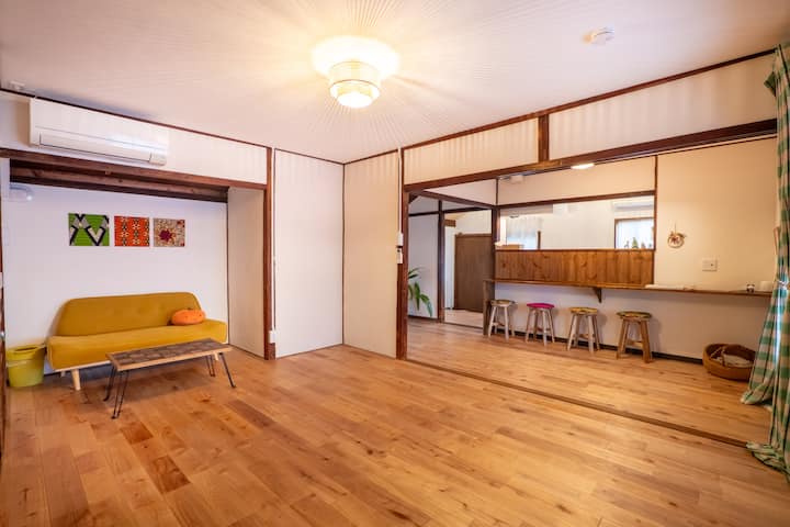 海まで0秒! 離島のほっこり貸切宿/24ステイ＆連泊割 /1人旅子連れ旅歓迎! - Matsuyama