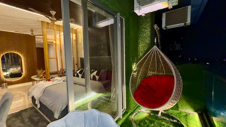 The Mosaic House | 20th Floor Studio Apartment - Noida