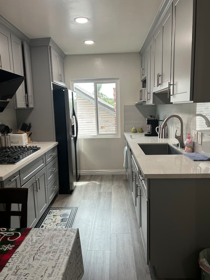 Spacious 2 Br/free Parking/quiet/ Near Downtown La - Rosemead, CA