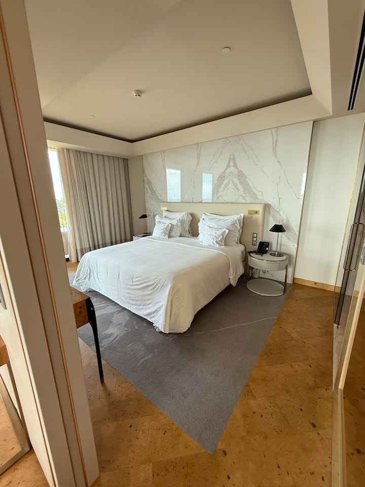 Luxury Sea View Savoy Palace Apartment - Funchal