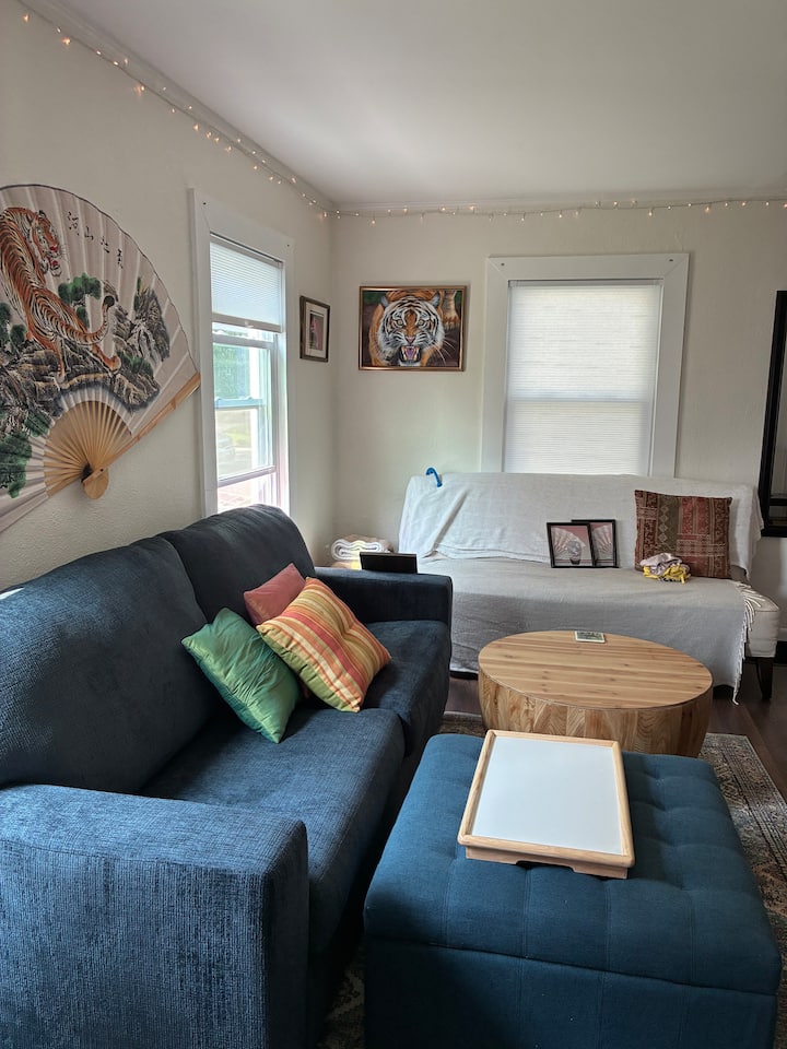 Whole Bungalow In Walkable Neighborhood! - Des Moines, IA
