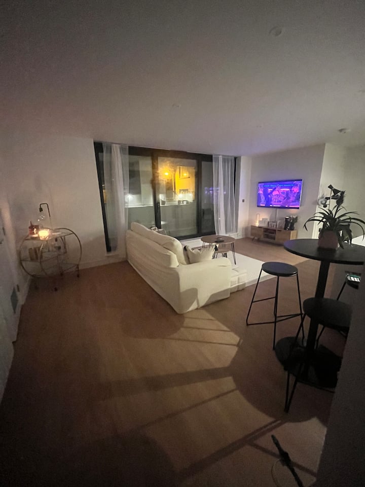 1 Bedroom Apartment With Balcony - Jersey