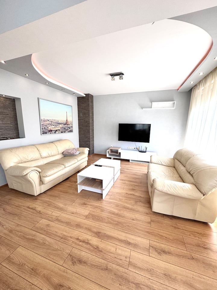 Plovdiv Lark - Plovdiv