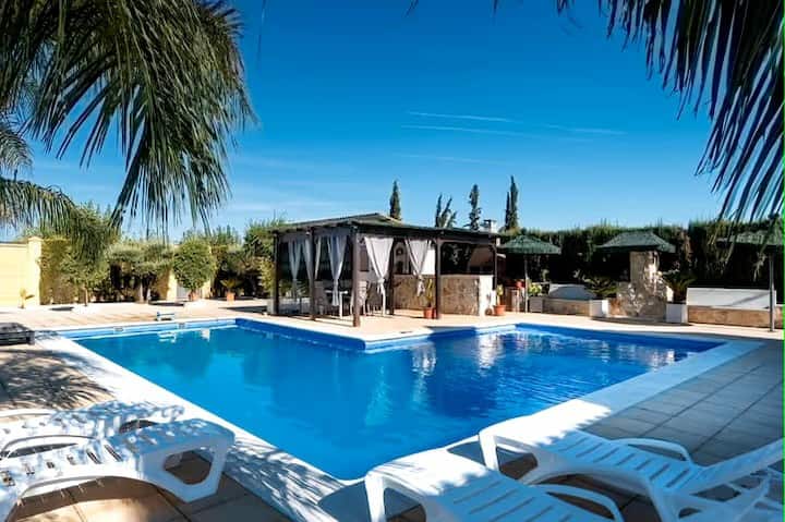 Villa Oasis - Lora del Río