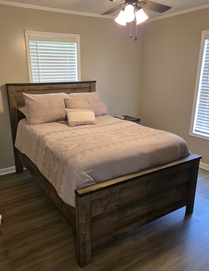 Clean Meets Cozy - Acadia Parish