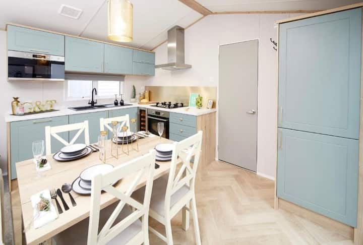 Escape To Bay View - Eastbourne