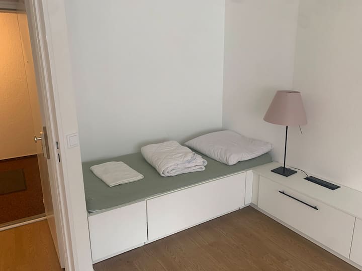 Stylish Private Central Studio - Berlin