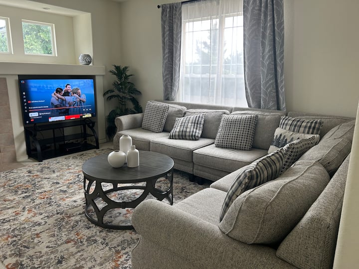 Relax & Unwind | Spacious 3br - Denver, CO