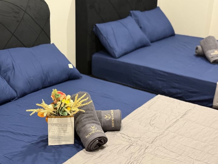 Kch>near Vivacity 10pax2carpark Blue - Kuching