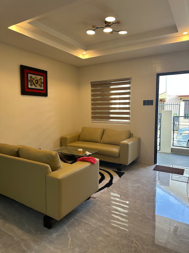 3 Bedrooms 2 Toilet House Fully Furnished - Malvar