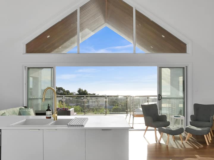 Views For Days - Beauty Point