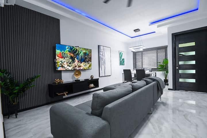 The View Retreat–cozy 1br, 2 Singles Or King Setup - Kingston, Jamaica