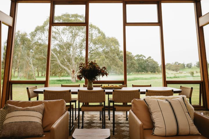 Banksia House - Charleston