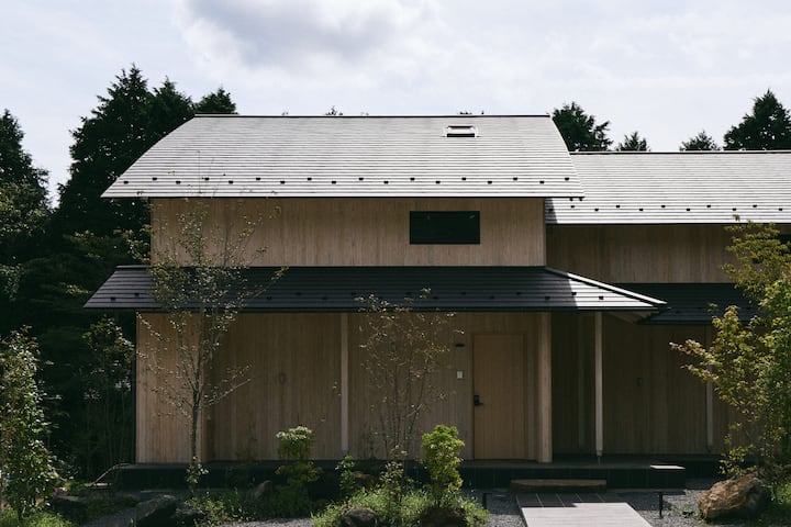 芦ノ湖に臨む、サウナ温泉付きプライベートヴィラ - Hakone