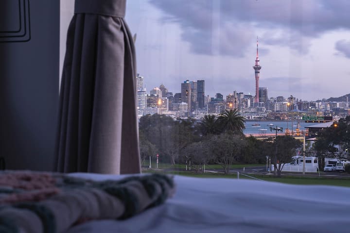 Luxury City View Villa Near Harbour Bridge - Auckland