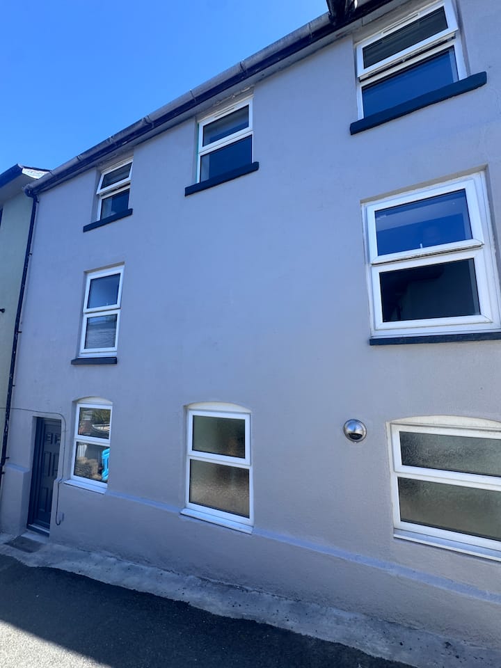 Spacious 4br En Suitetownhouse -Perfect For Groups - Builth Wells