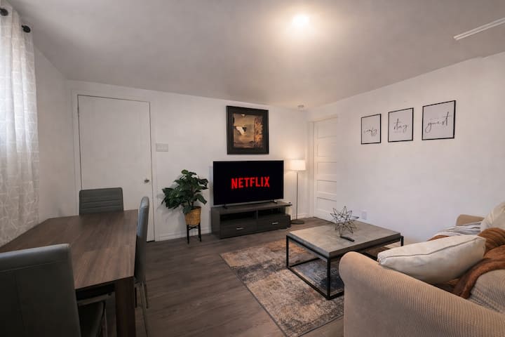 Rehoboth: Cozy 1br W/ Pool | Sofa Bed | Near Yul - Montreal