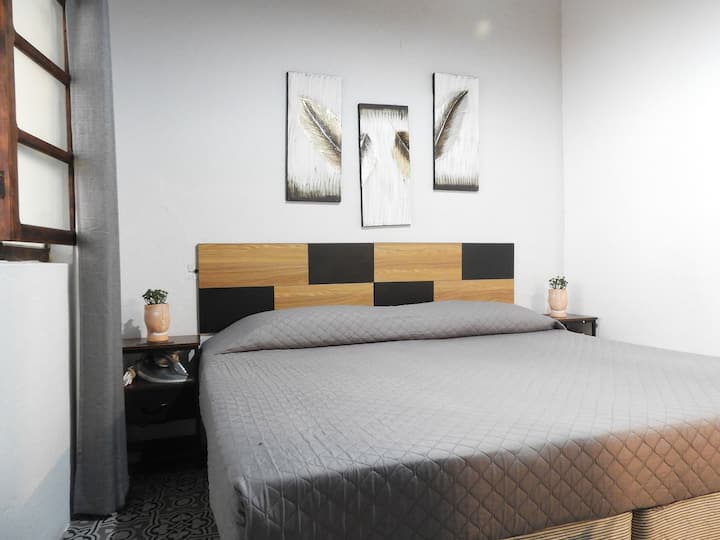 Suite Vintage Colonial King #3 - Guanajuato
