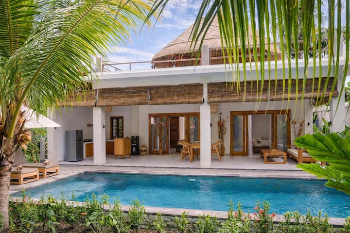 Villa Adi Coconut - Private Pool Villa - Seraya