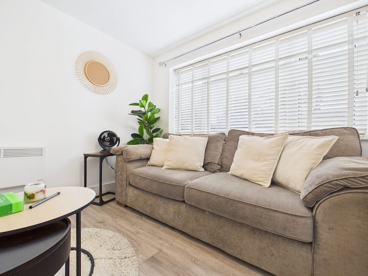 Long Stay Chelmsford Studio Apartment - Chelmsford