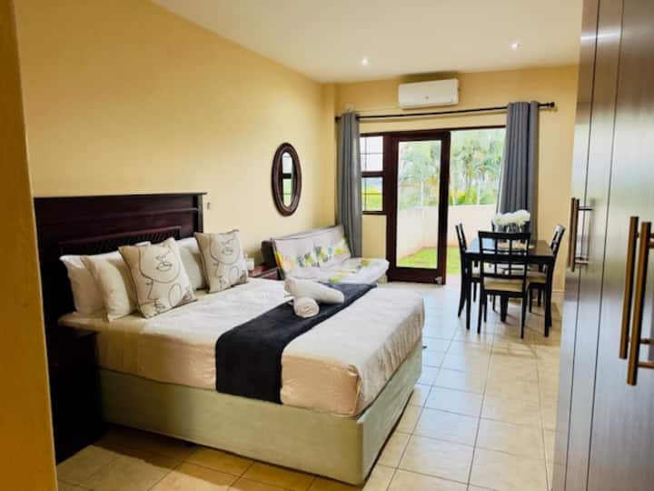 Ocean View Villa Studio A1 - Port Edward