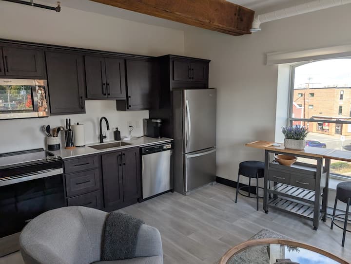 Loft, Bright & Spotless 1 Br With 6 Appliances - Truro