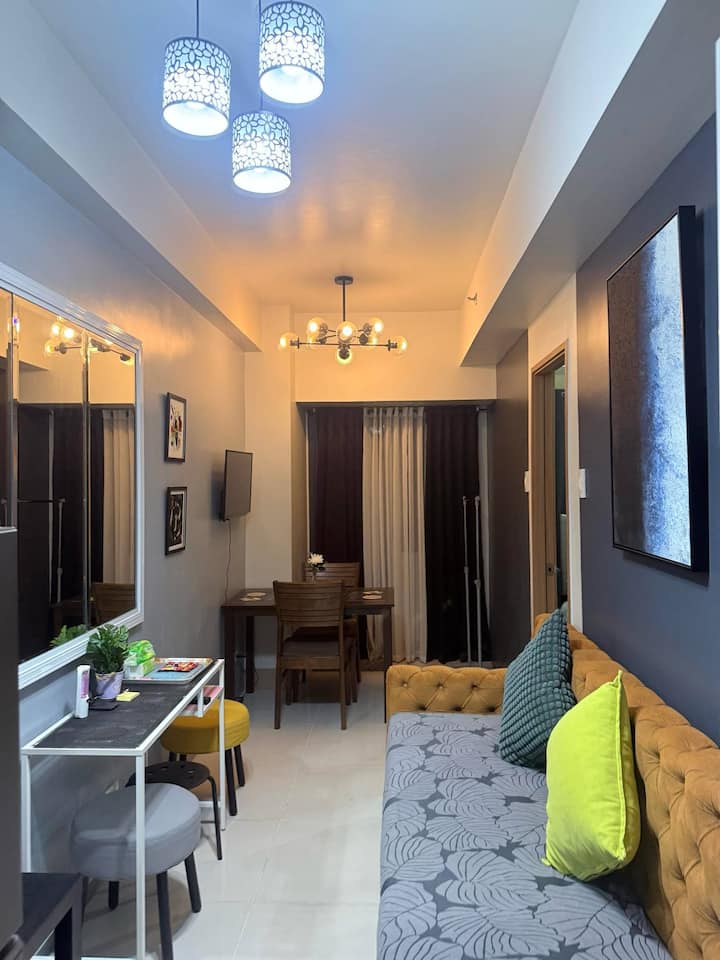 Posh Pad Shore3 - Manila