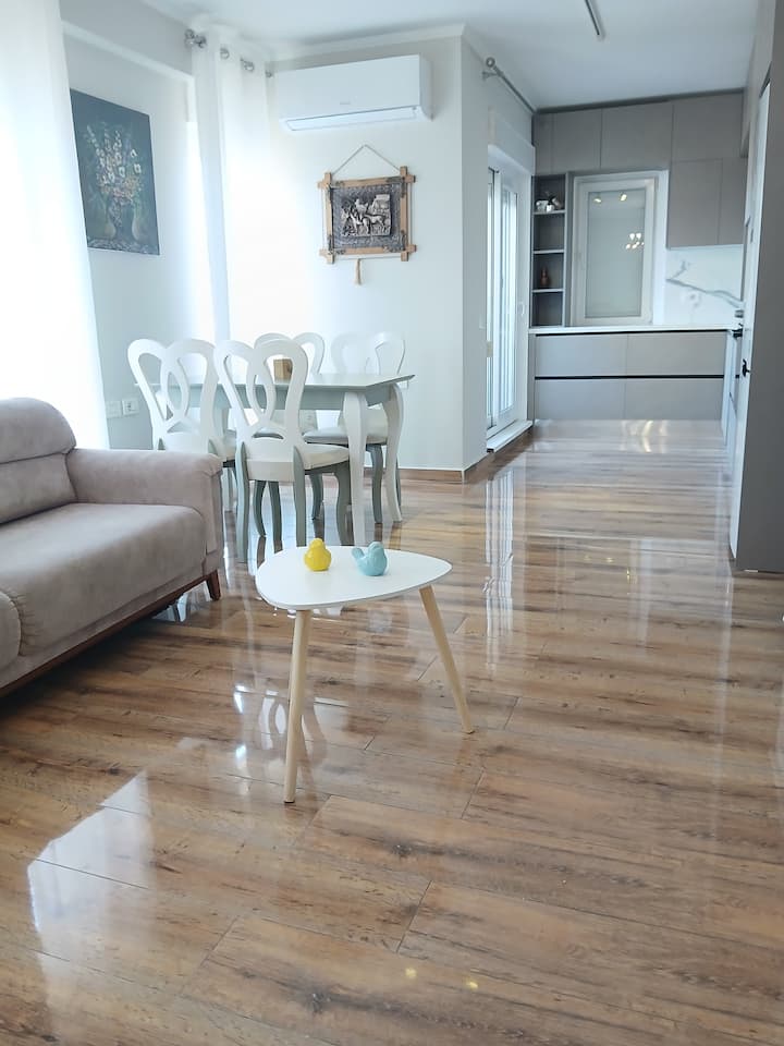 Cozy & Chic Apartment In Tirana - Tirana