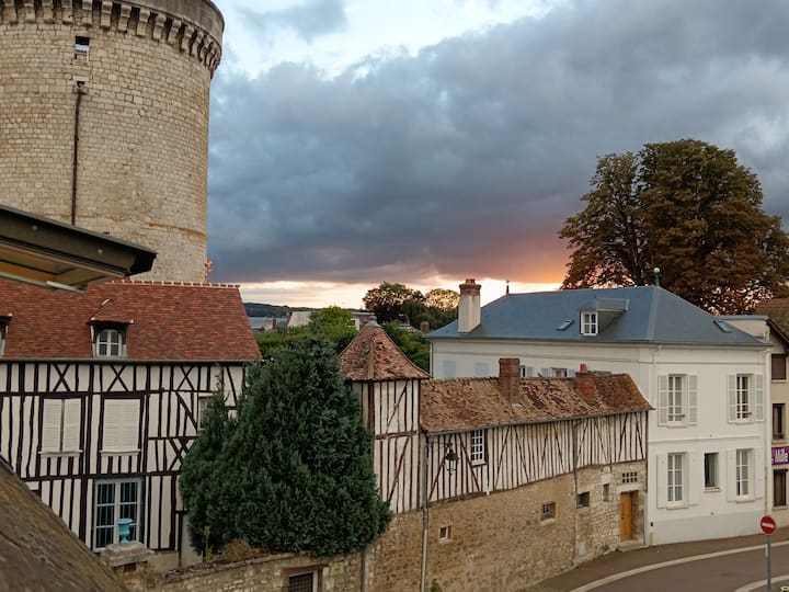 La Tour Des Archives - Giverny