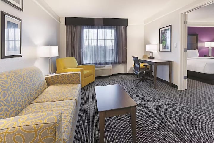 Relaxing Room Near Wineries & Adventurous Trails - Grand Junction, CO