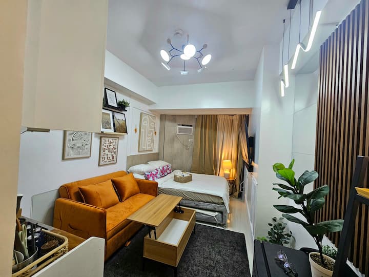 Manila Room Near Us Embassy 43rd Fl Grand Riviera - Manila